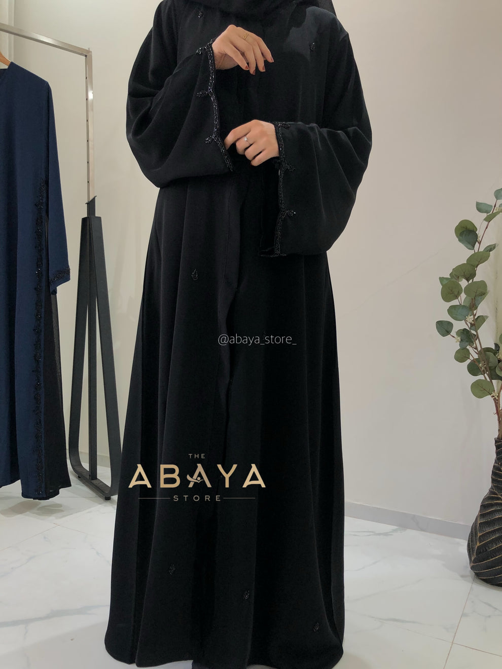 Delicate Handwork Abaya – The Abaya Store