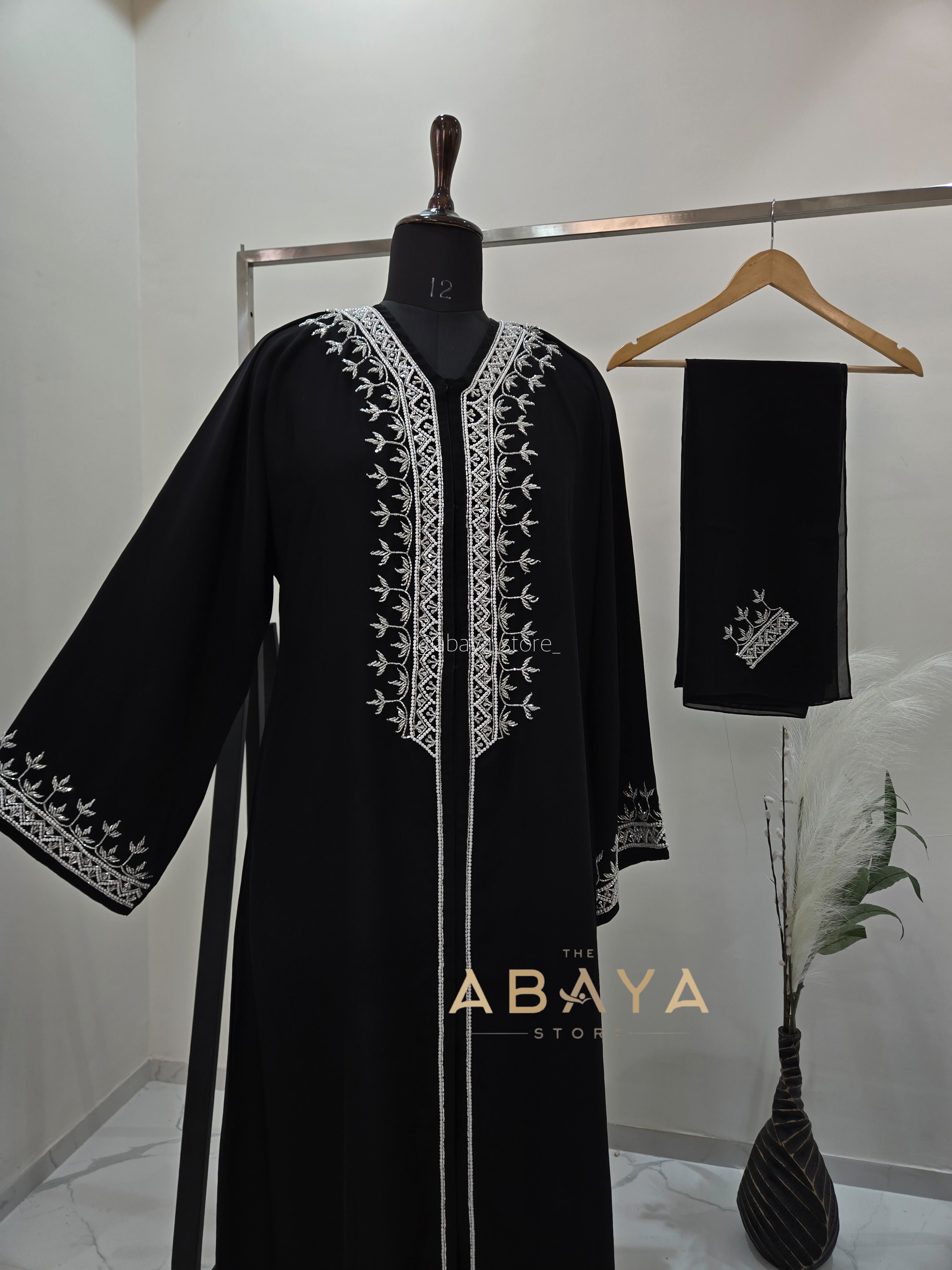 Luxury Handworked Buttoned Abaya – The Abaya Store